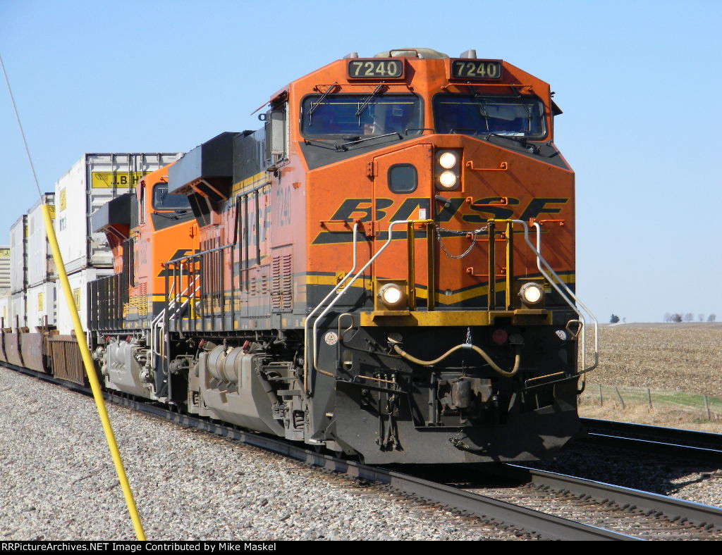 BNSF 7240